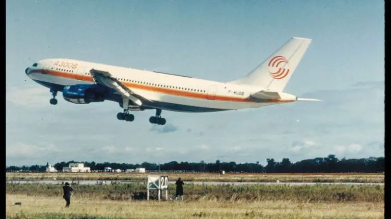 Airbus A300B1 in 1972 (Airbus First Plane) – Aviator Tells