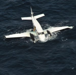 Ditching in Water – Aviator Tells